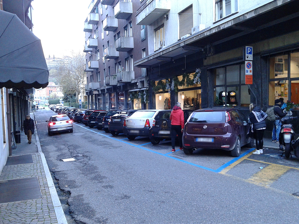 Ponte Chiasso e gli ultimi guerrieri: storie e battaglie di chi non ...